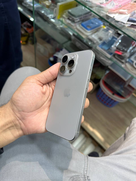 Iphone 15 pro 128 g