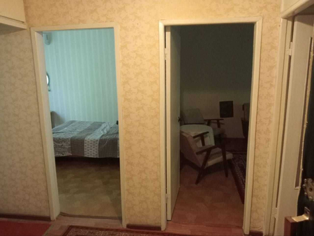 Срочно сдается квартира в аренду 2/2/4 на М-Улугбекском районе (J3020)