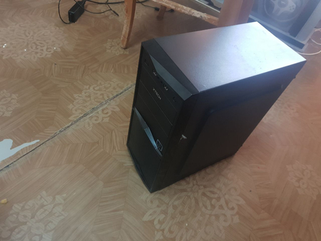 Продаю игровой компьютер с монитором