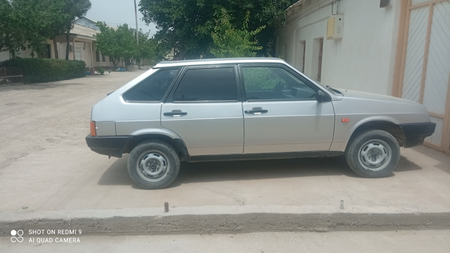 VAZ 210930 moshina sotiladi