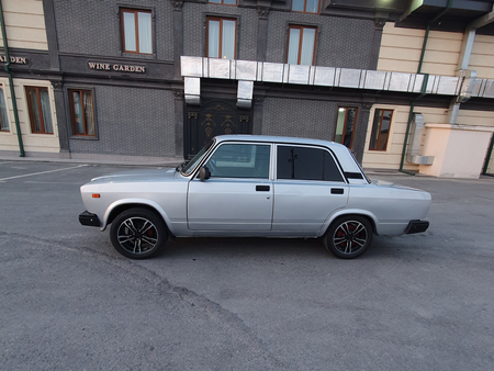 Vaz legenda 2107