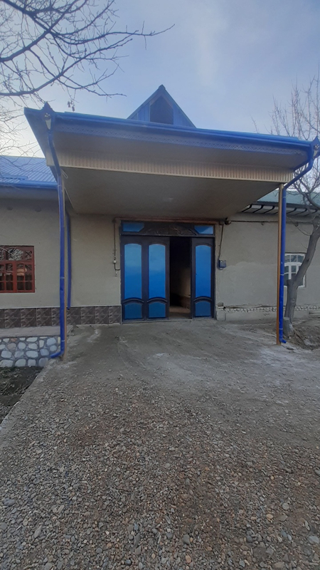 Uchastka sotiladi