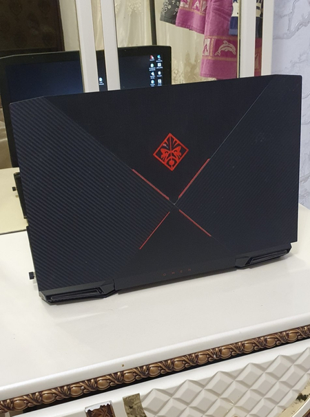 Hp omen 15 sotiladi