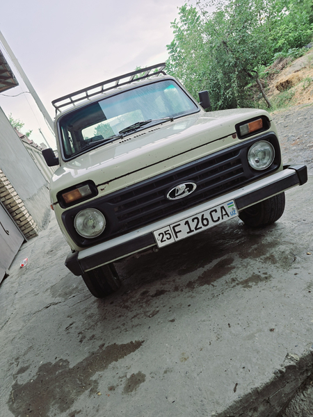 Niva 2121 radnoy kiraska