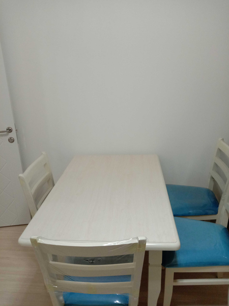 Продаю квартиру в жк Ассалом Махтумкули