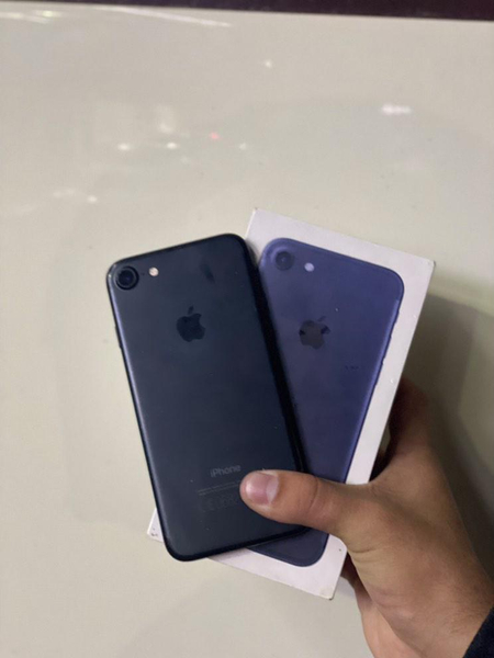 Iphone 7 ideal karobka bor