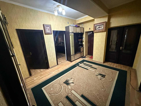 метро Тинчлик продается 2 комнатная квартира на первом этаже
