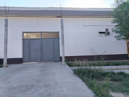 Srocha hovli sotiladi Kelesda
