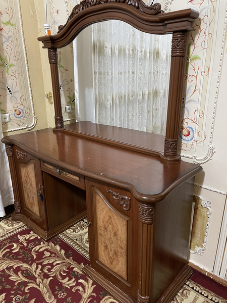 Mebel sotiladi 2016 yil olingan
