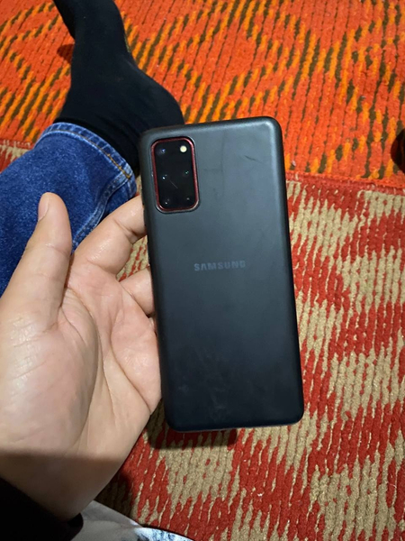 Samsung s20+ 12/256