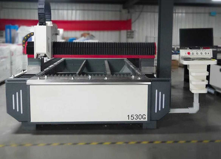Metall kesadigan Lazer stanoklar 1500W-3000W 1530G