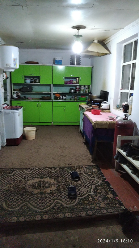 Uy sotiladi o‘zlarimiz yashab o‘tiribmiz