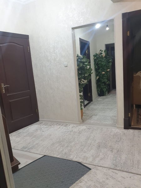 Chorsu Oq tepa lavash yonida 5/4/5 110 kv Remonti yahshi