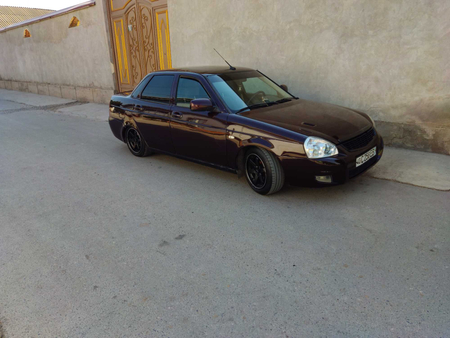 Priora sedan 2170