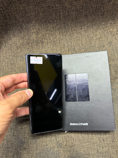 Samsung Z fold 5