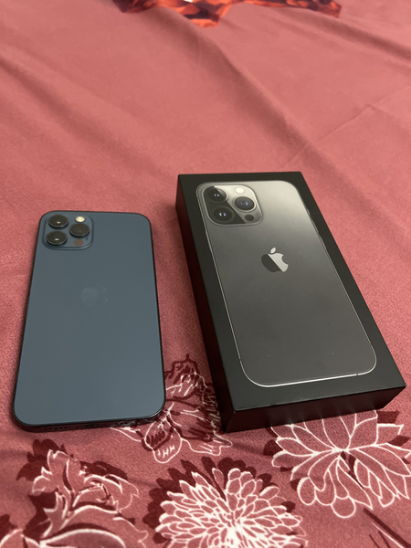 Iphone 12 pro dual