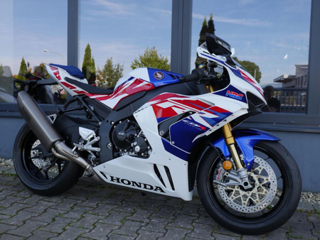 Спортбайк Honda CBR 1000 RR под заказ из Германии