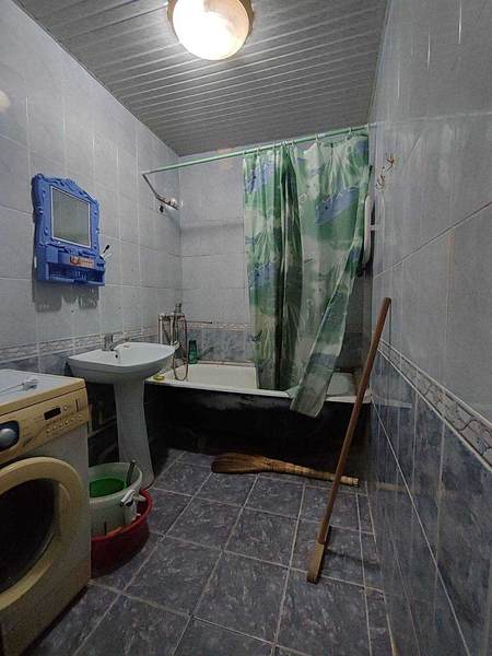 Срочно продается 3/2/9 Яшнабад Дубовая РОВД метро Дустлик
