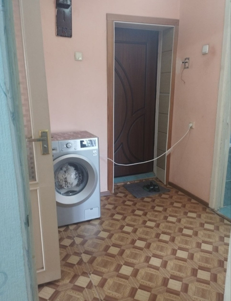 Новза метро. Чиланзар 5 квартал  2/4/4 улучшенка.