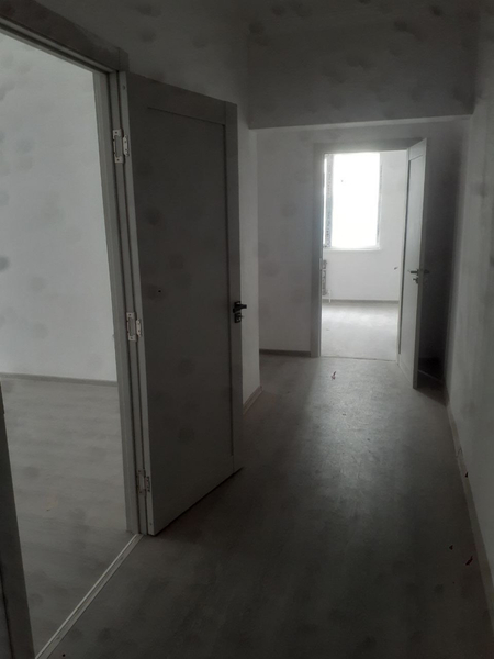 Olmos maxallada yengi uy oilaga ijaraga beriladi.