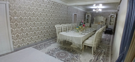 Nazarbek Xarakat mahallada 4yarim sotix 5ta xona 2ta oshxona 1ta sanuz