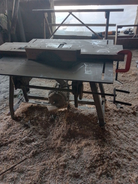 Stanok sotiladi srochno