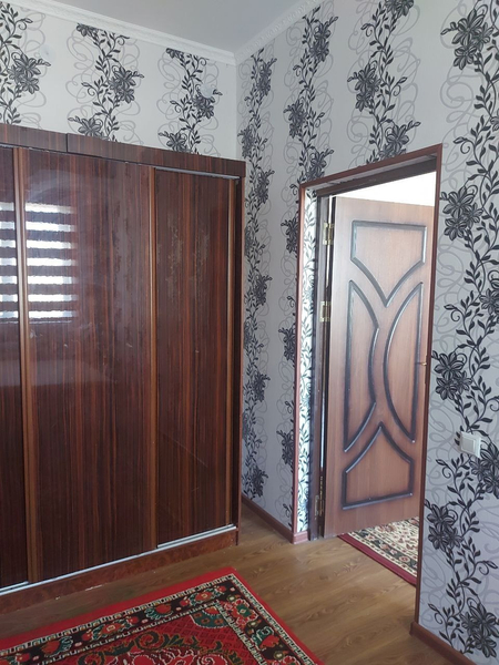 Стадион кучада янги домда 2хонали хонали кв 250$га ижарага берилади