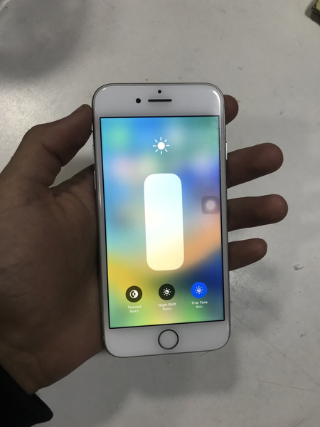 iPhone 8