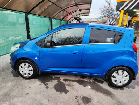 Chevrolet spark 2015