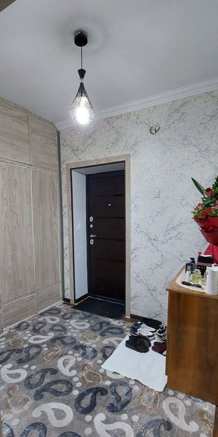 Срочно продается 3 ком Яшнабадский район