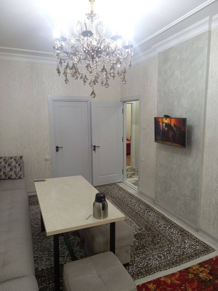 Чиланзар 14 3в4 комнатная балкон 1.5*3 отличная локация