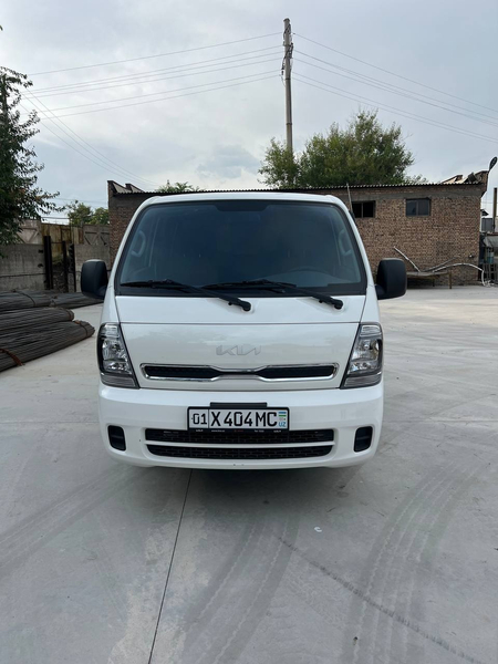 Kia bongo 2700    k