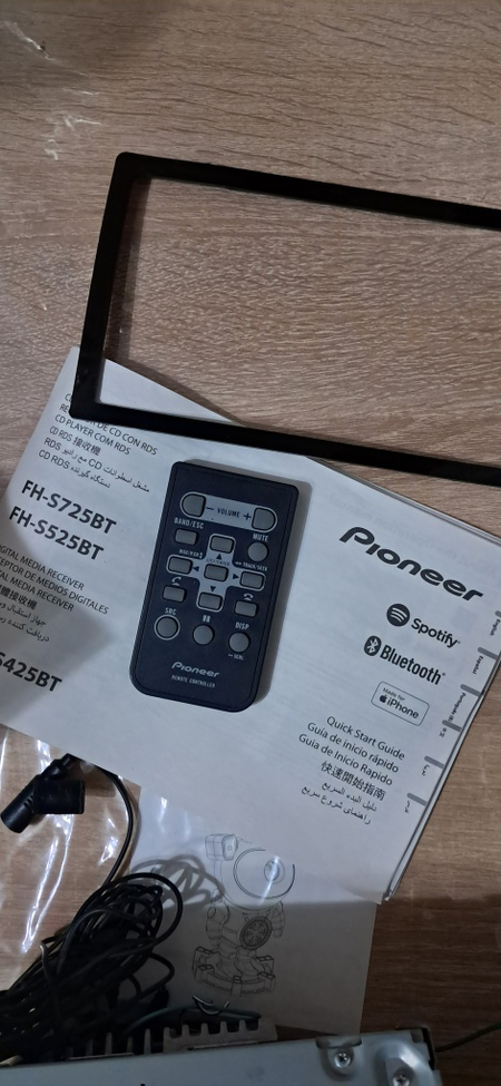 Pioneer FH-S725 BT магнитафон