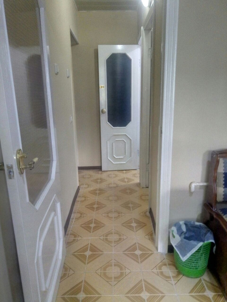 Продается 2 комнатная квартира , на 1 этаже . Ор.р : ОВИР