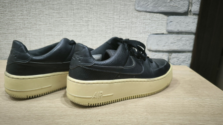 Кросовки Nike оригинальные