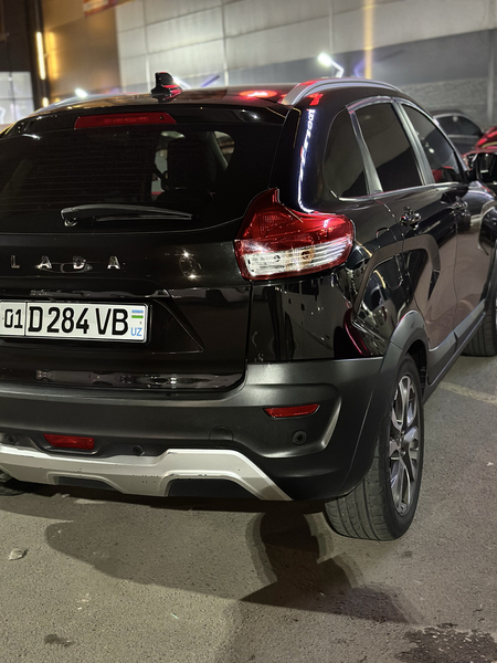 Lada X-Ray 2020 Full