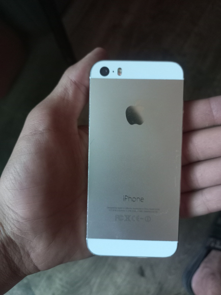 Iphone 5s 32gb gold