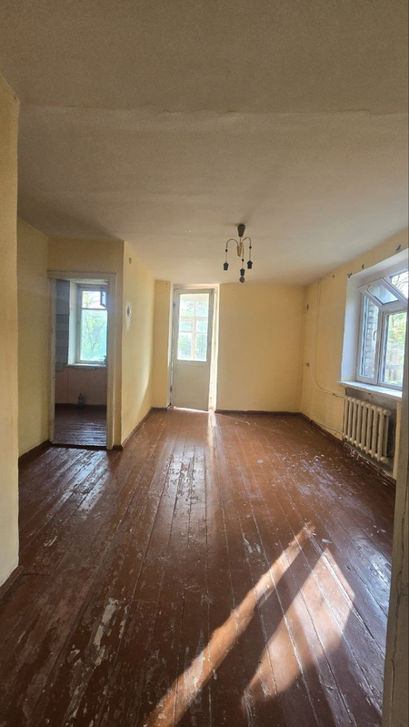 Продажа - Чиланзар 1 квартал, 3/2/4 кирпич