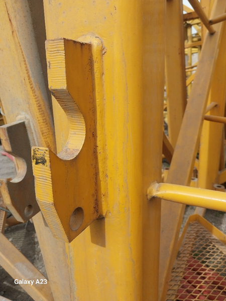 Рассрочка QTZ  80 6,8,10 Tonna kranlari