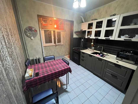 Продается квартира в Ташкенте .2/5/9 .Мирзо Улугбек ул.Паркент (J3050)