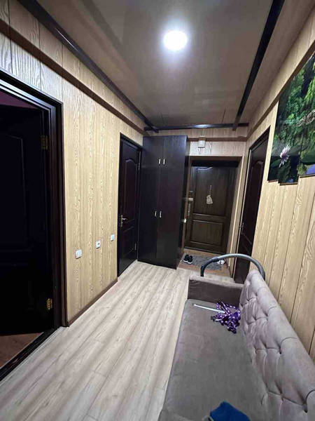ул.Ш.Руставели Школа№ 160 3-комнатная 3/3 70 м² ремонт выс.пот
