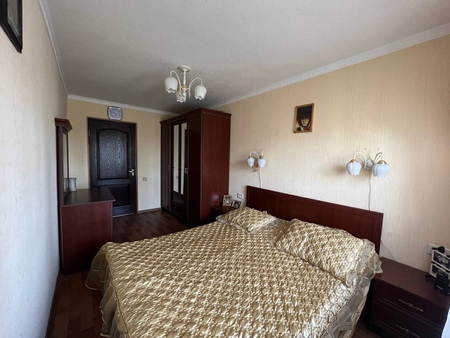 Новостройка Махтумкули 1/1/7 Кирпич 40м2 44000$