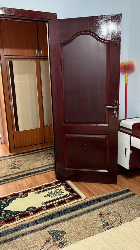 аренда 4х комнатная Ибн сино 2  500у.е
