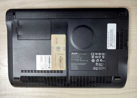 Продам нетбук Aspire One