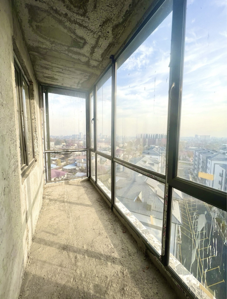 Baku residence da uy sotiladi 61 kvm