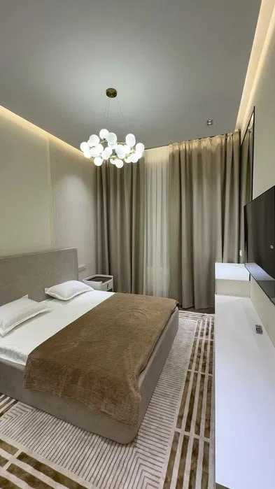 Real House Алайский. 3 комнатная новый ремонт ЕВРО под ключ 100м2