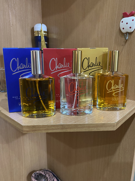 Винтаж, духи,парфюм,REVLON Charlie blue, red, gold!