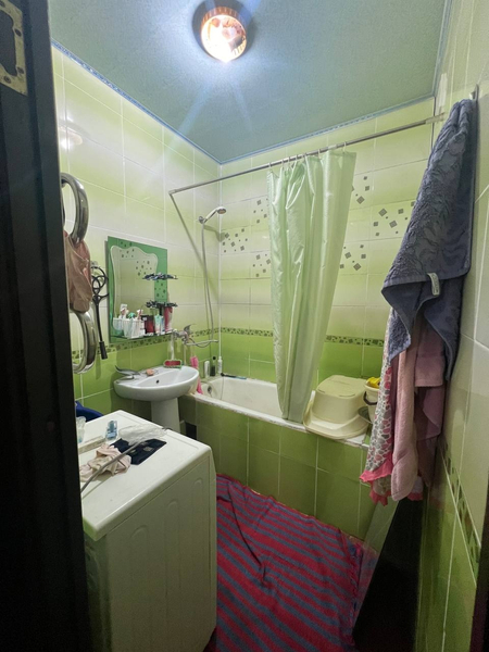 4 xonali uy sergelida 4 bekatda srochna