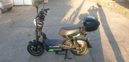 Skuter sotiladi elektroni velomax+kaska
