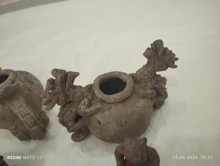горшочки старинные глина или терракот